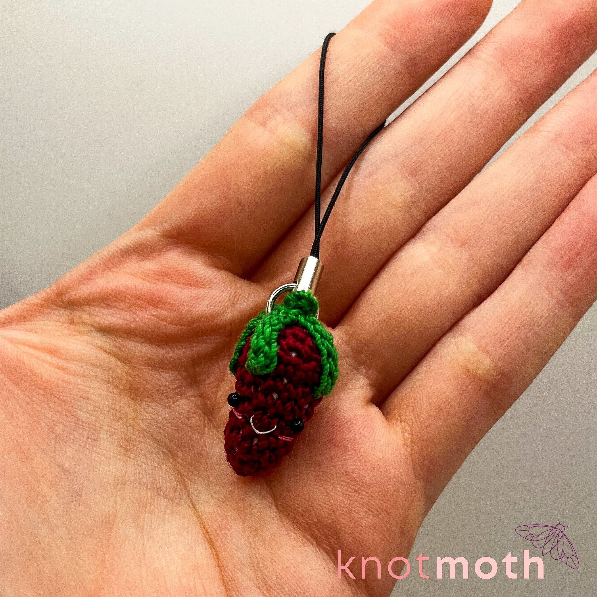 Sally Strawberry Mini Crochet Keychain – knot moth